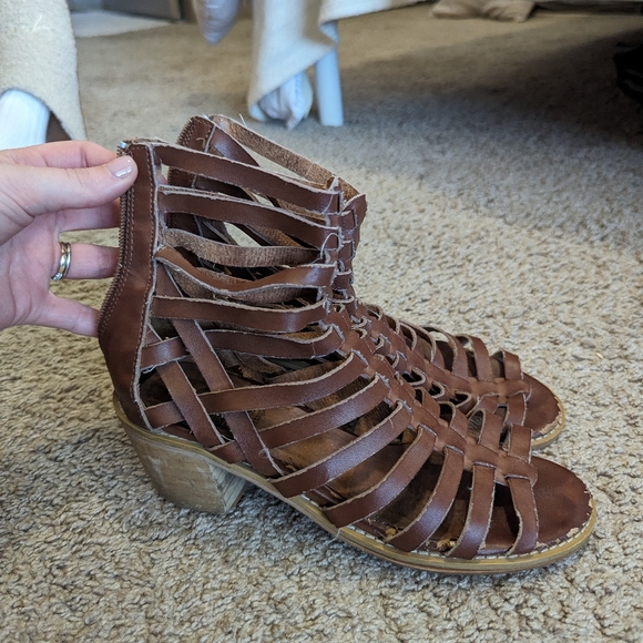 Shoes | Very Worn Heeled Sandals Strappy | Poshmark